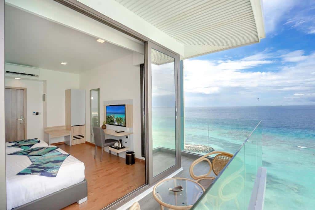 Plan Your Honeymoon In Maldives: Comprehensive Guide - TRAVEL AND HOME®